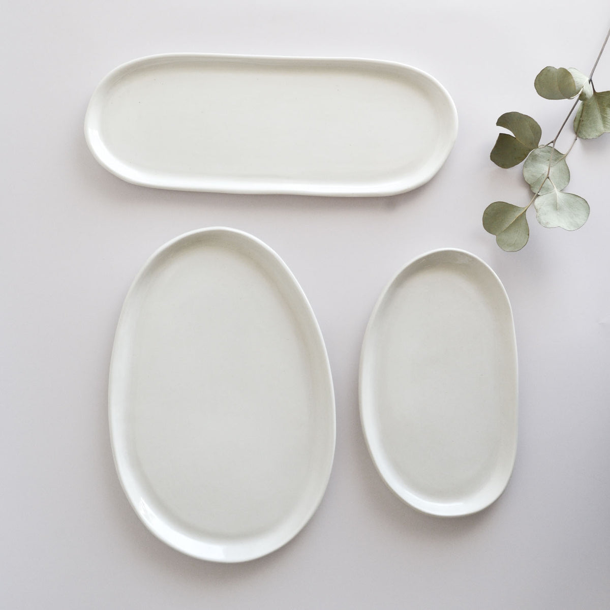 Pebble tray ~ Classic White – Kim Wallace Ceramics